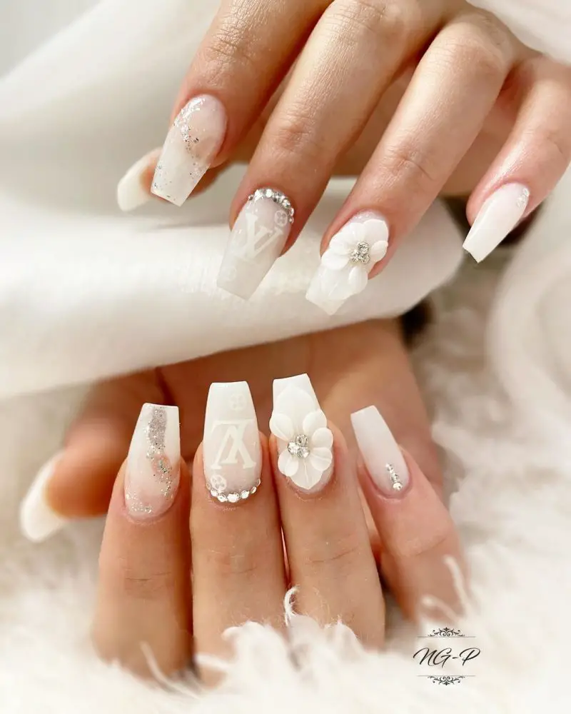 35 Stunning Wedding Nail Designs for Bride – MorningKo