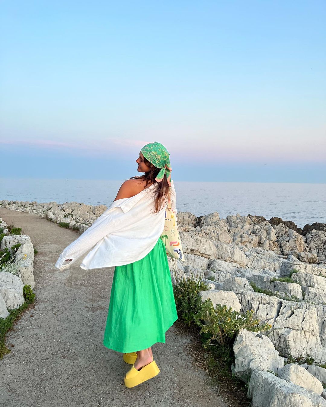 26 Cute Beach Outfits Ideas for Women : Outfit Ideas That Go Beyond ...