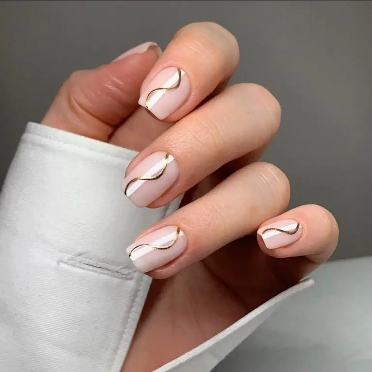 35 Wavy Swirl Nail Designs That Match Any Season – MorningKo