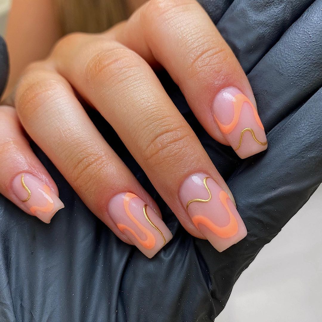 35 Wavy Swirl Nail Designs That Match Any Season – MorningKo