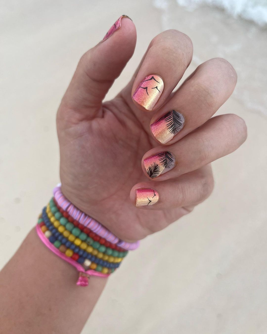 20 Best Oceean-Inspired Nail Designs For Beach Trips – MorningKo