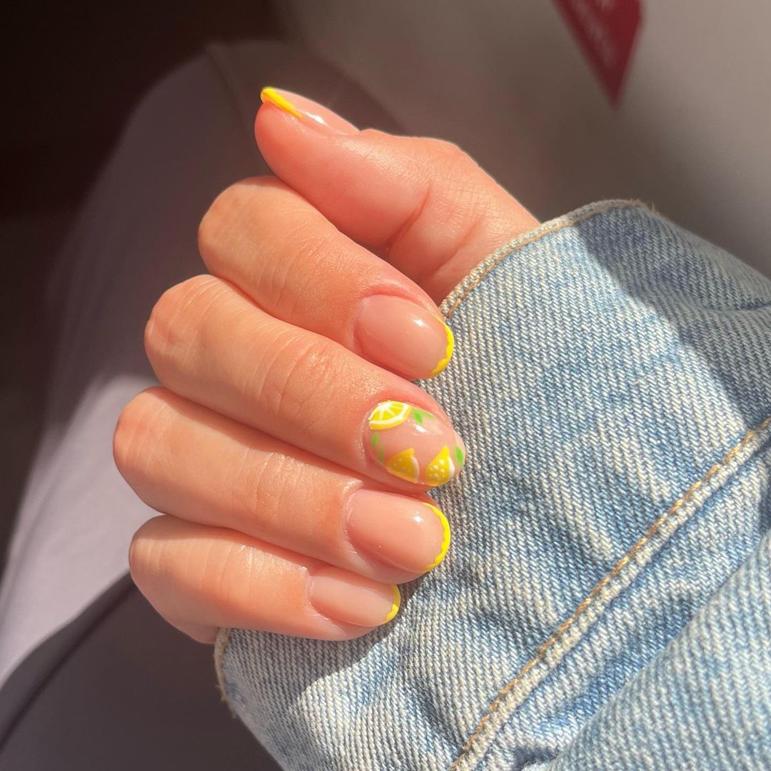 24 Yellow Nail Designs For Fun Vibrant Manicures – MorningKo