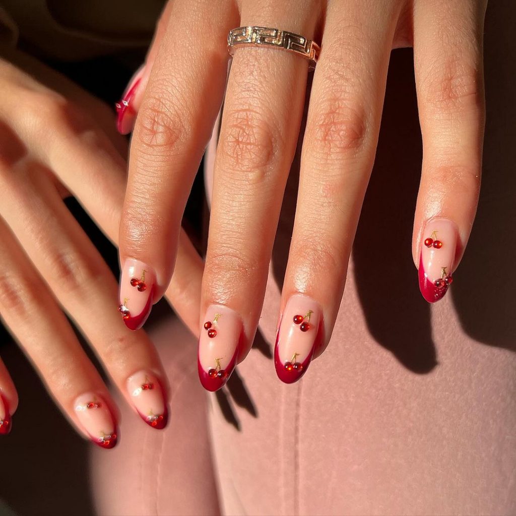 40 Hottest Red Nail Designs To Spice Up Your Autumn Look – MorningKo