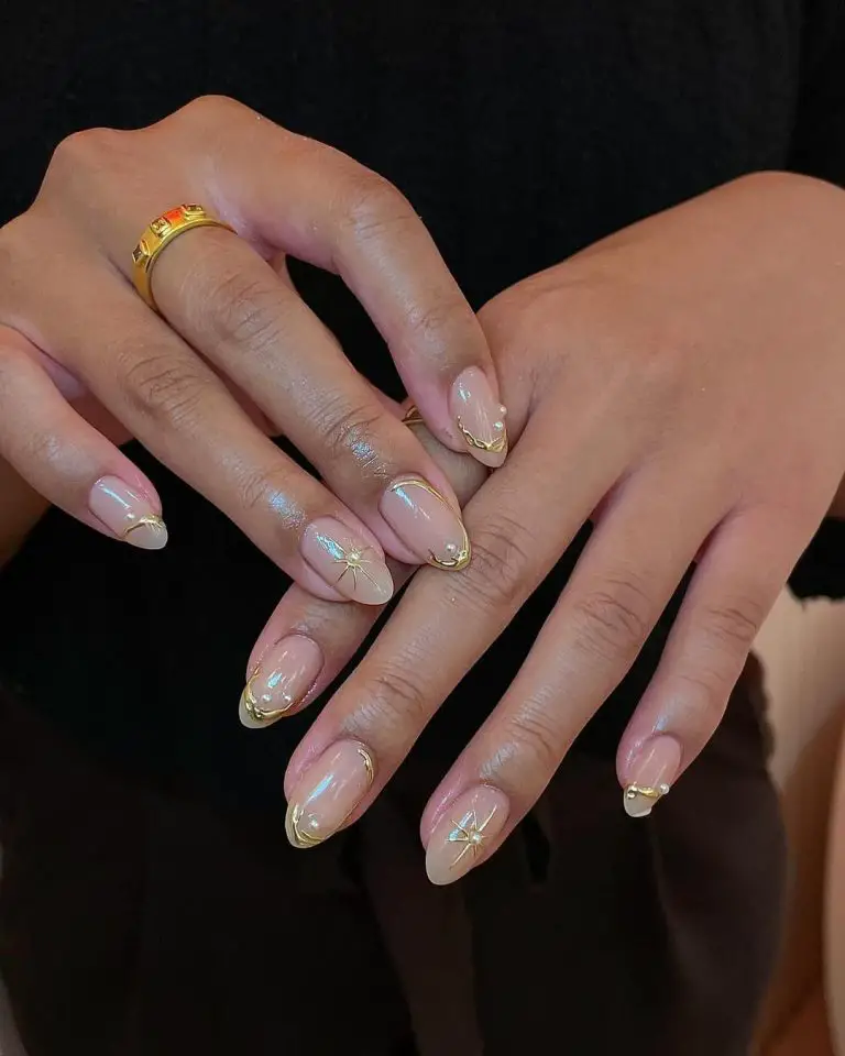 47 Simple Gold Nail Designs For Elegant Minimal Look – MorningKo
