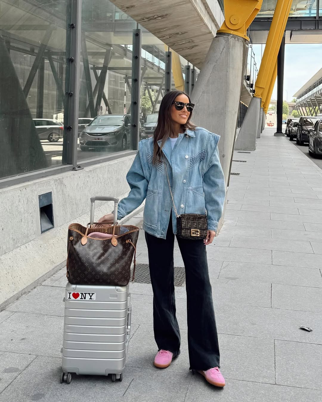 Trendy Airport Outfit Ideas – MorningKo