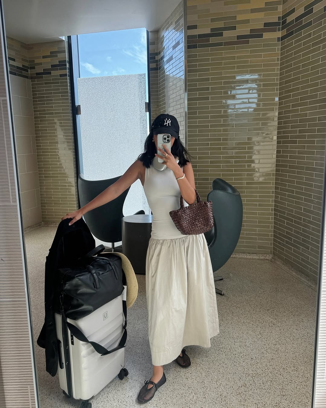 Trendy Airport Outfit Ideas – MorningKo