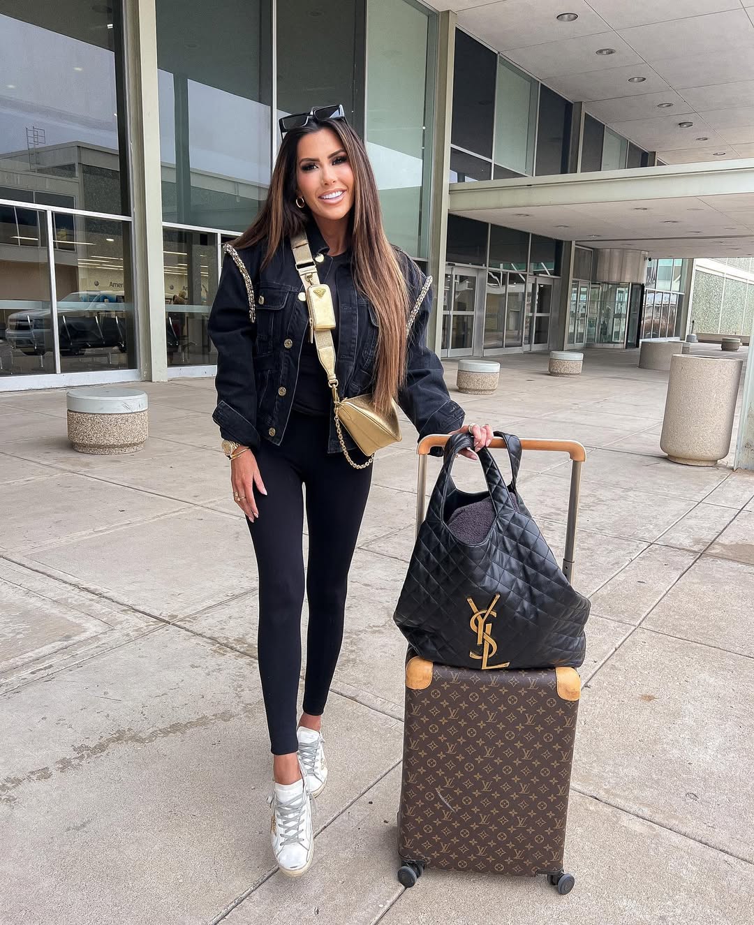 Trendy Airport Outfit Ideas – MorningKo