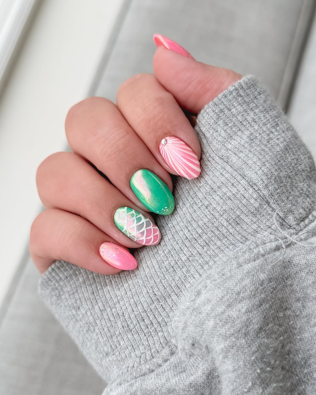 24 Stunning Mermaid Nail Ideas To Transform This Summer Mani – MorningKo