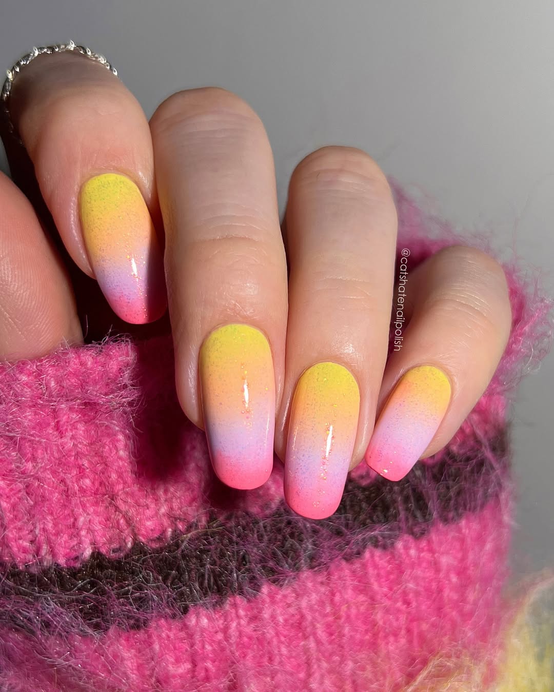 28 Succinct Sunset Ombre Nails For Groovy Summer Vibes! – MorningKo