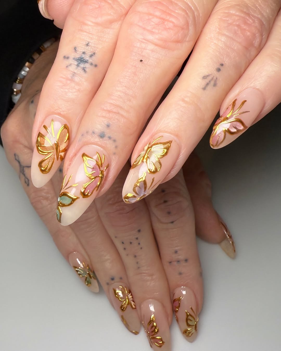 Flutter into Style: 45 Cute & Creative Butterfly Nail Ideas to Copy ...