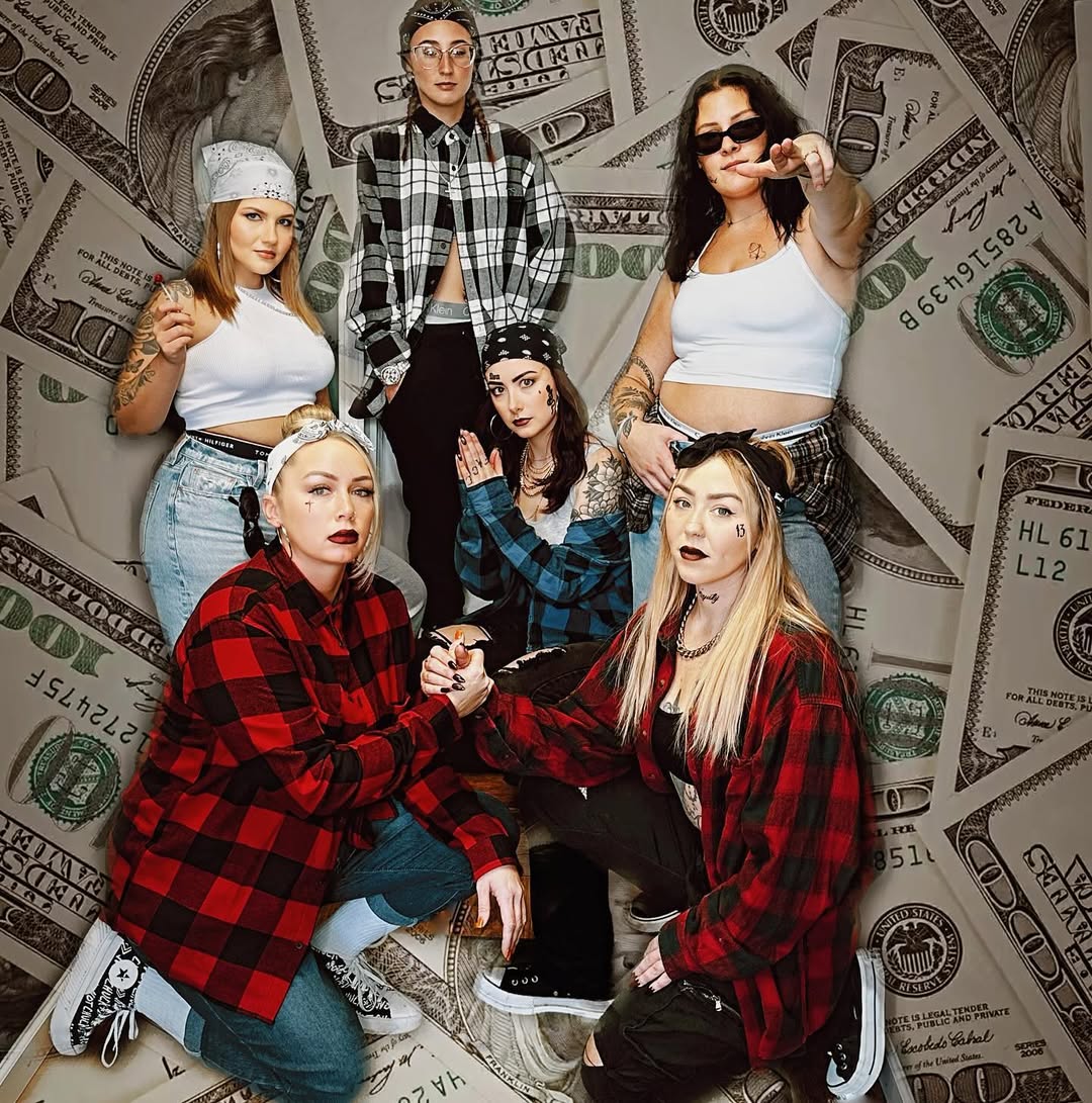 42 Hippie Hype Halloween Costumes For College Gang – MorningKo