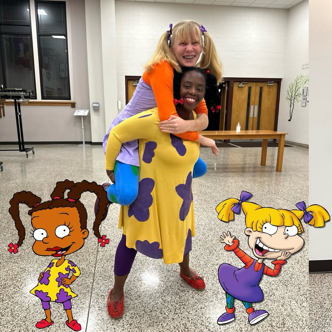 45 Hauntingly Cute BFF Halloween Costume Ideas for Duos & Trios That ...