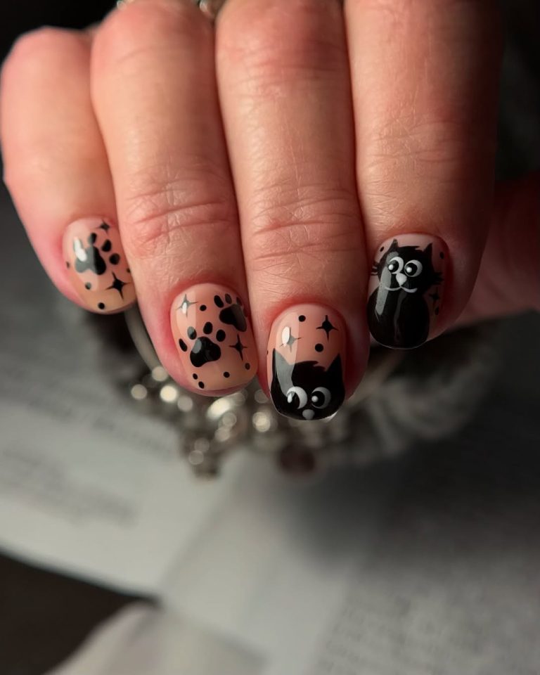 25+ Bewitching Black Cat Nail Ideas For Spooky Season – MorningKo