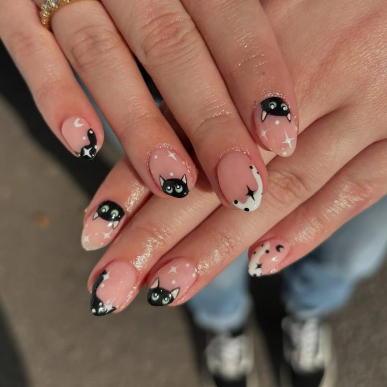 25+ Bewitching Black Cat Nail Ideas For Spooky Season – MorningKo
