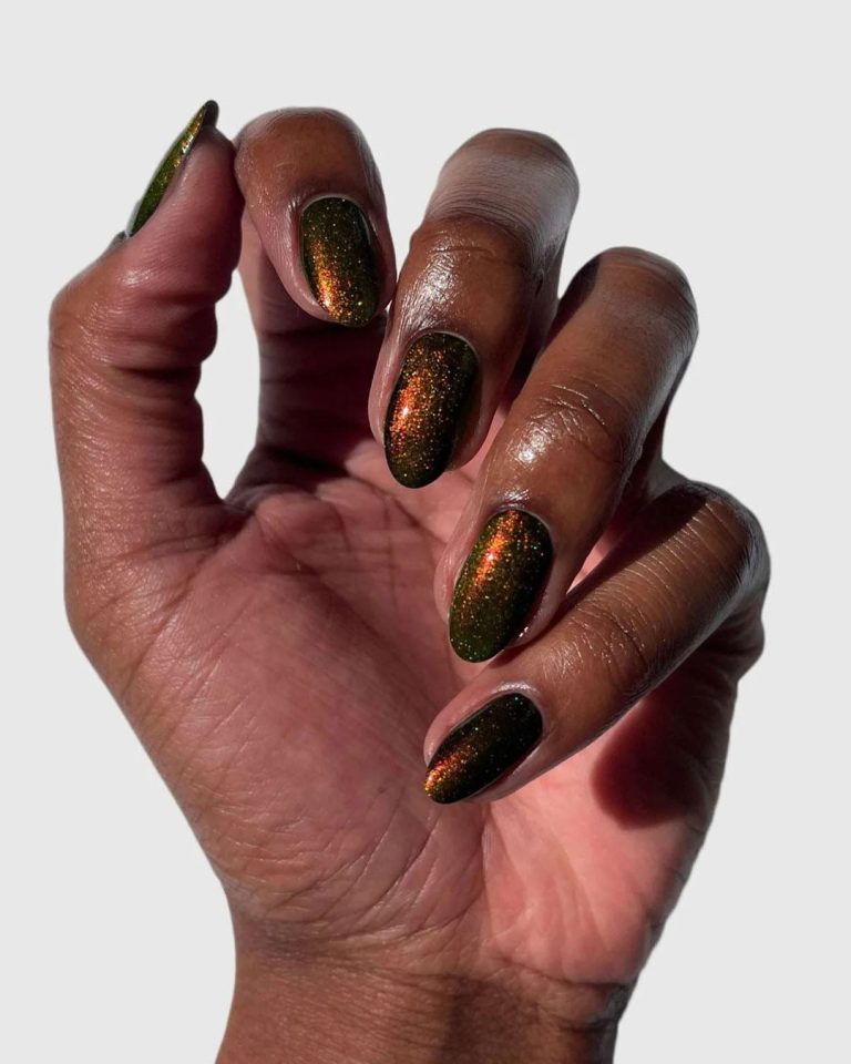 25 Stunning Shiny Fall Chrome Nail Ideas That Will Turn Heads This ...
