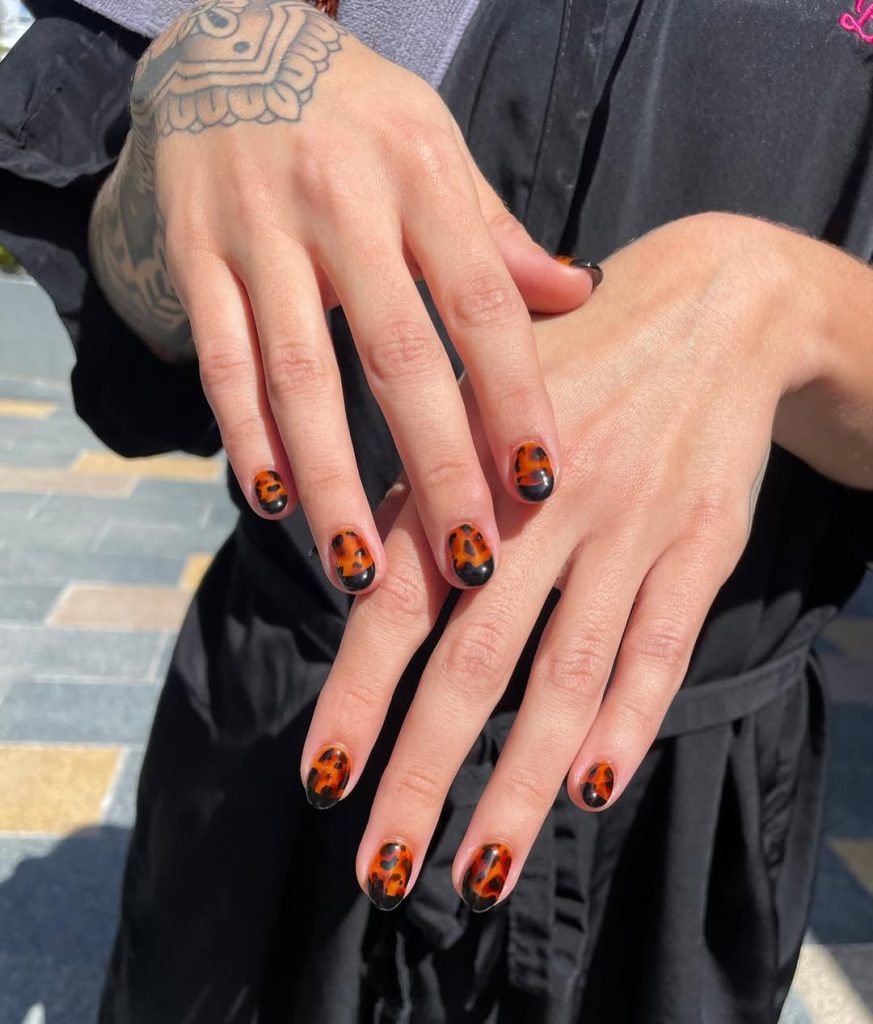 45 Tortie Nail Ideas That Will Be So Hot This Autumn – MorningKo