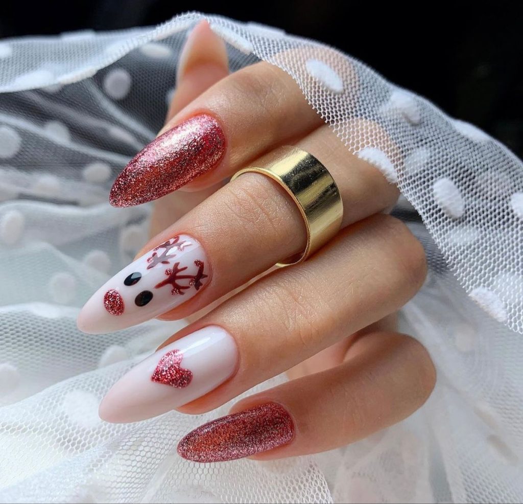 30 Festive-Ready Reindeer Nail Designs For Winter Fun – MorningKo