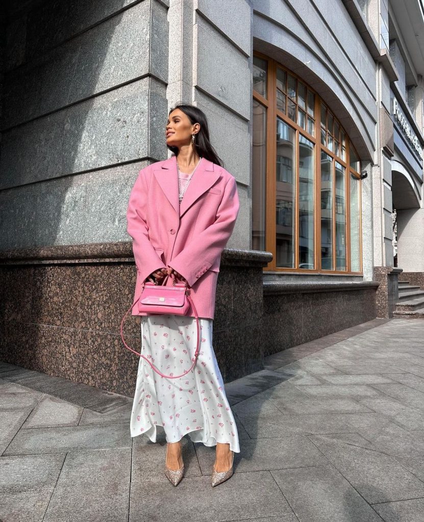 How to Style a Pink Blazer: 21 Trendy & Classy Outfit Ideas – MorningKo